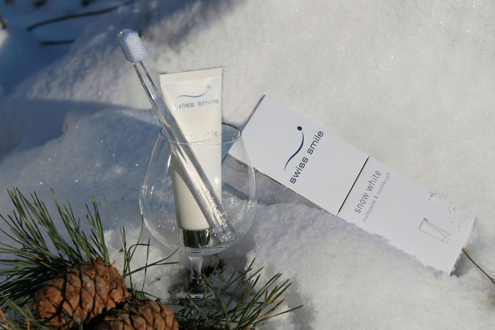 Beauty Unearthly: Swiss Smile Snow White toothpaste & toothbrush Set ...