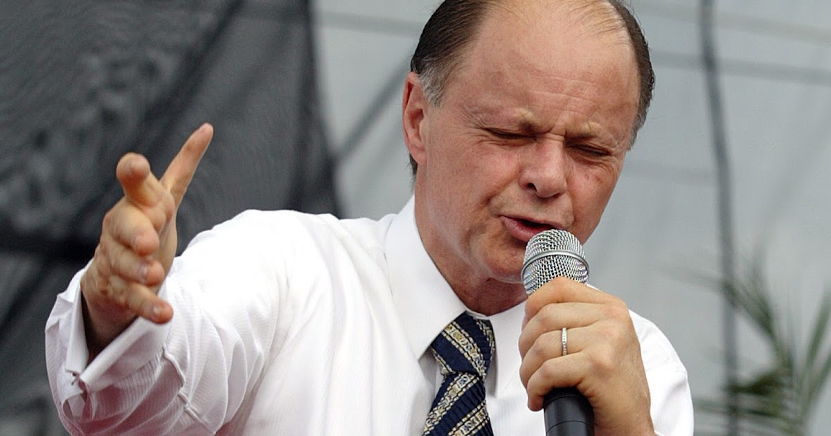 GRITOS DE ALERTA : 40 anos da Igreja Universal: Edir Macedo diz qual o ...