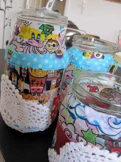 Bear and Bug: Jolly Jars.