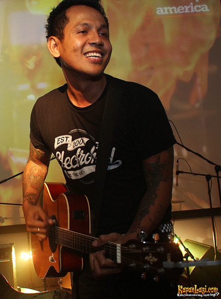 Biodata Personil Band Superman Is Dead