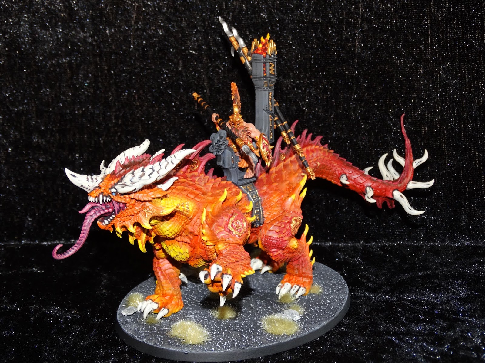 Making miniatures with Mario: Age of Sigmar : Fyreslayers : Magmadroth ...