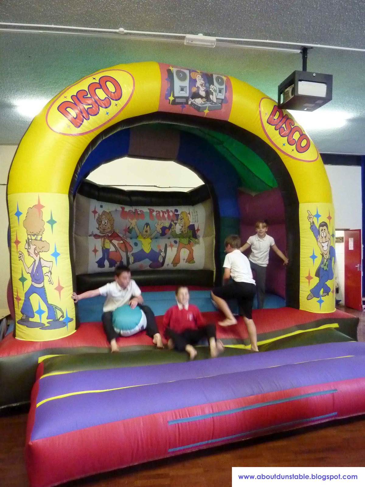 About Dunstable : Watling Lower School have Fun Day Friday to Celebrate ...