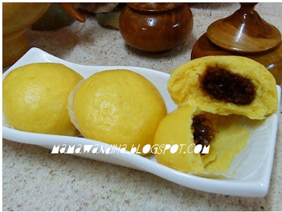 Dari Dapur MaDiHaA: Pau Kastard Inti Kelapa