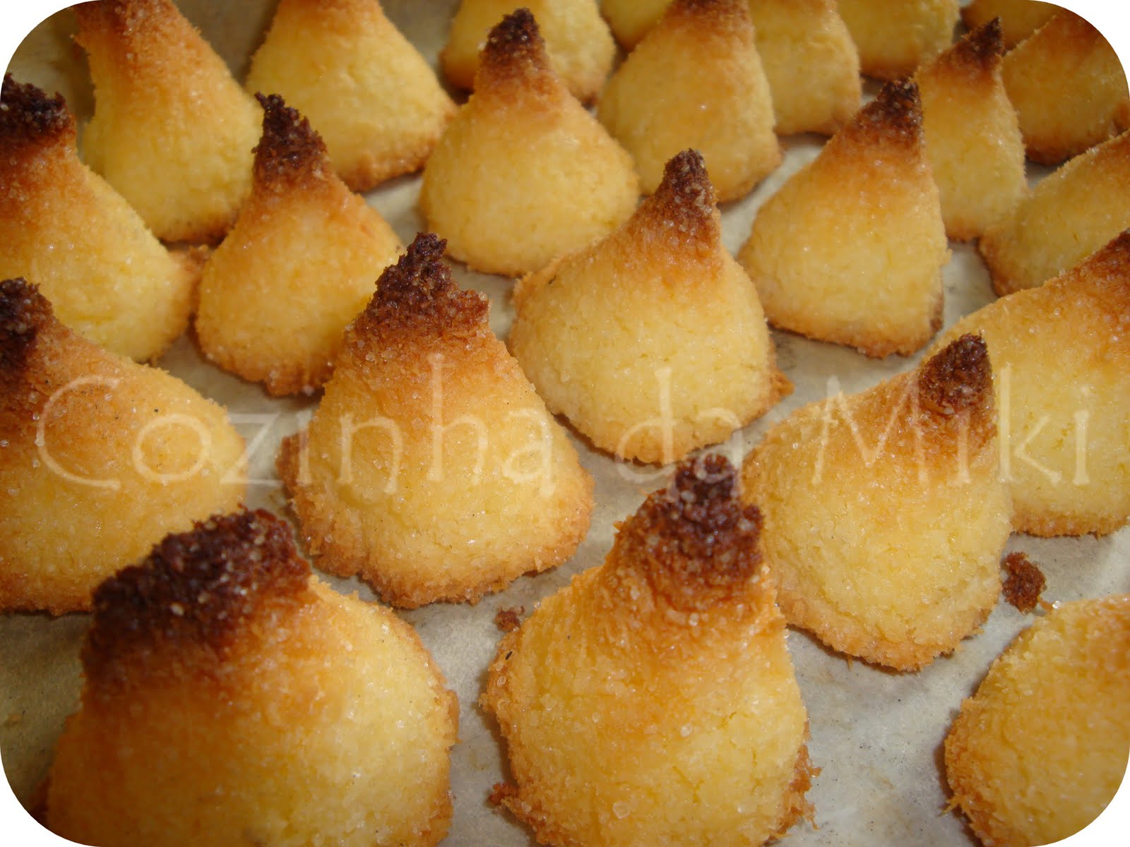 Cozinha da Miki: Broas de Coco