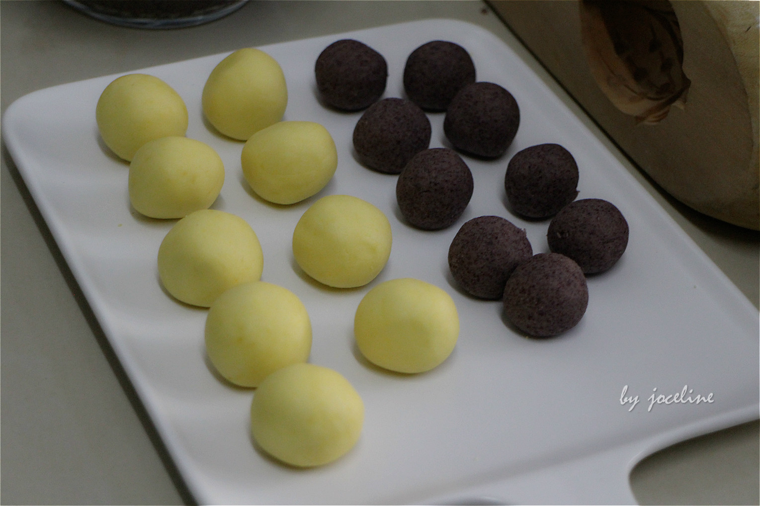 Butter . Flour & Me 爱的心灵之约: 南瓜红龟粿 （Pumpkin Ang Ku Keh）- 红豆沙馅料