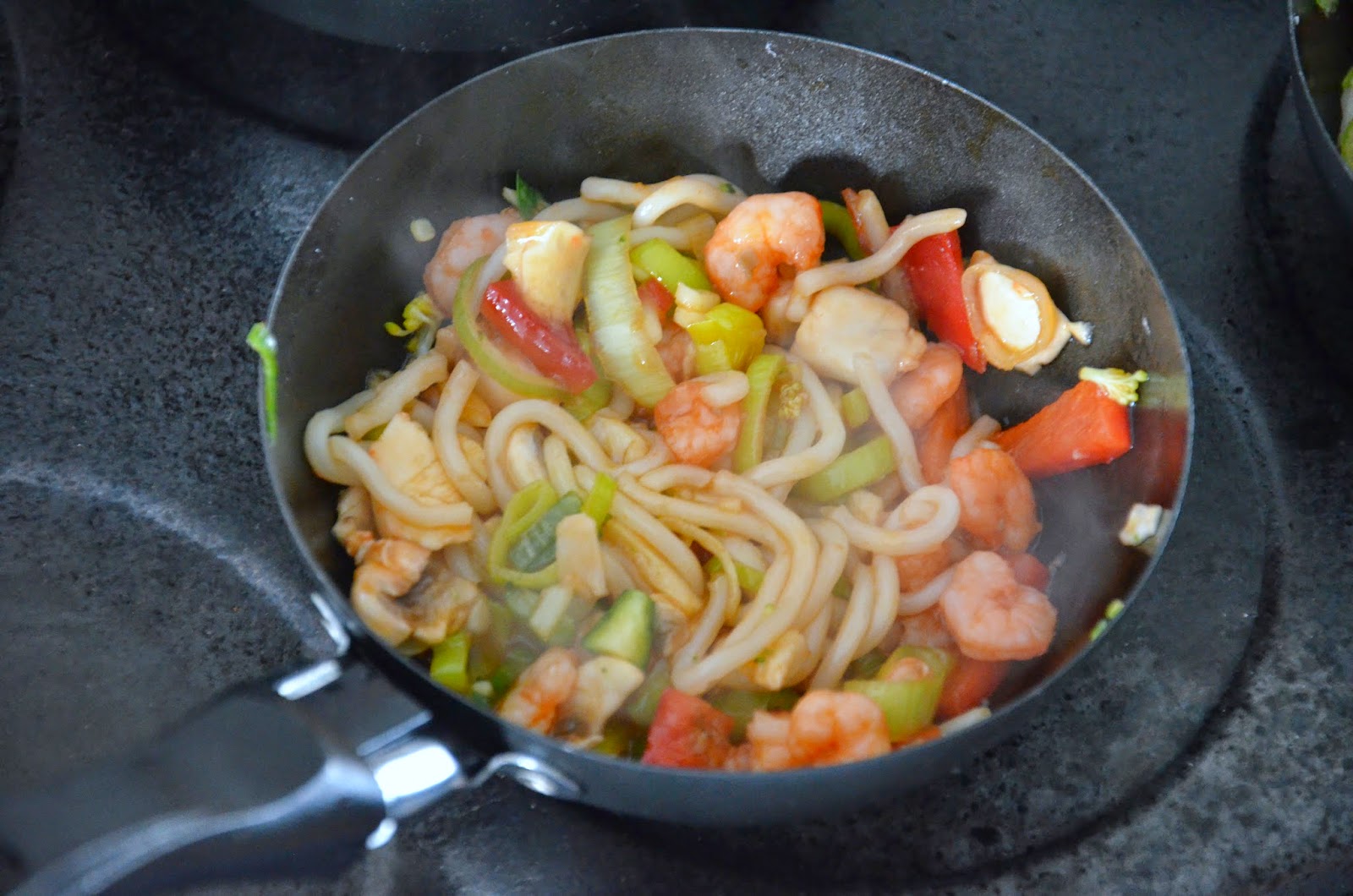 World Full of Polish: Wok-gourmetten met Pasen