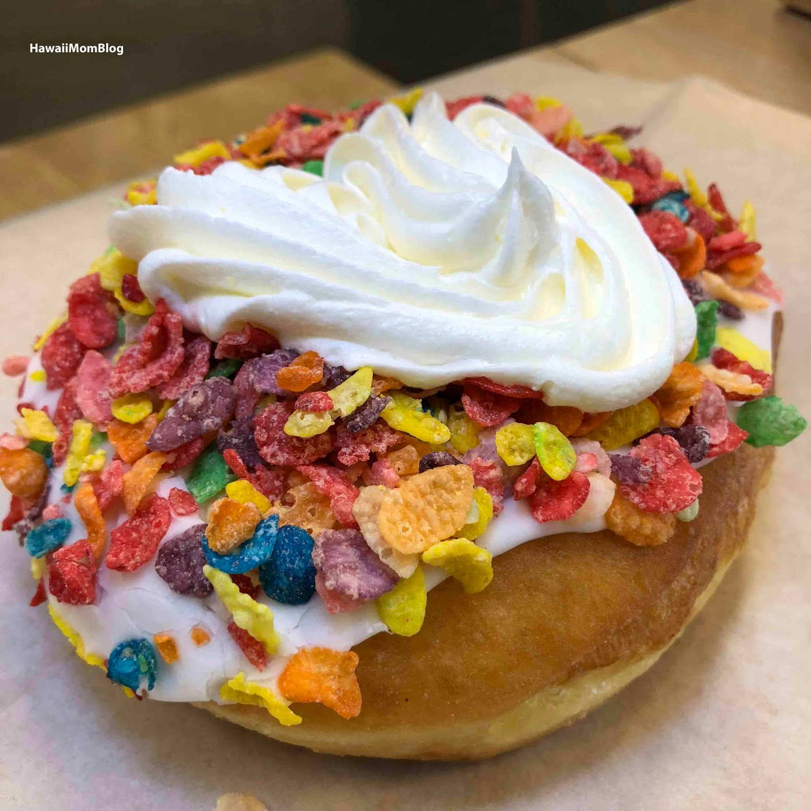 Hawaii Mom Blog: Visit Kona: Holy Donuts