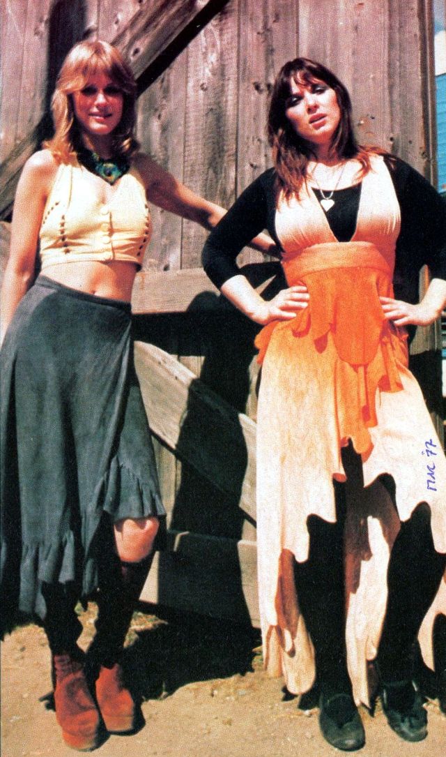 The Heart Band Sisters: 33 Lovely Pics of Ann and Nancy Wilson Together ...