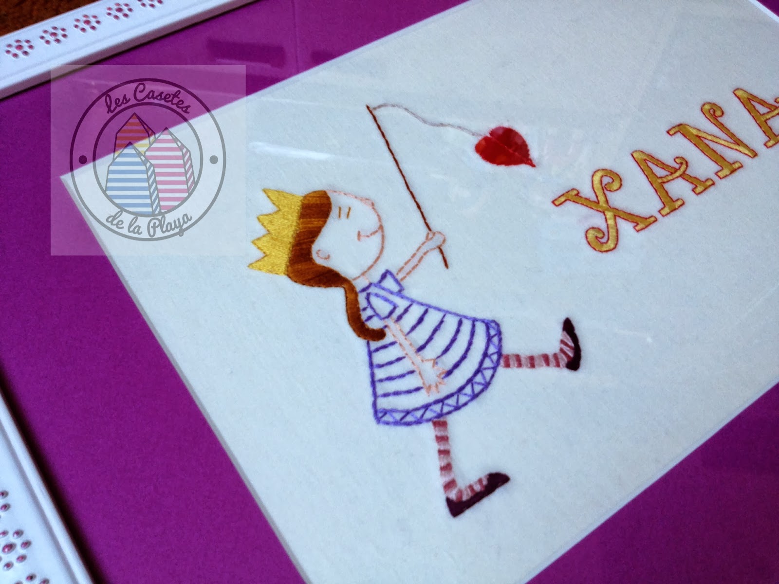 cuadro bordado a mano para niña: xana