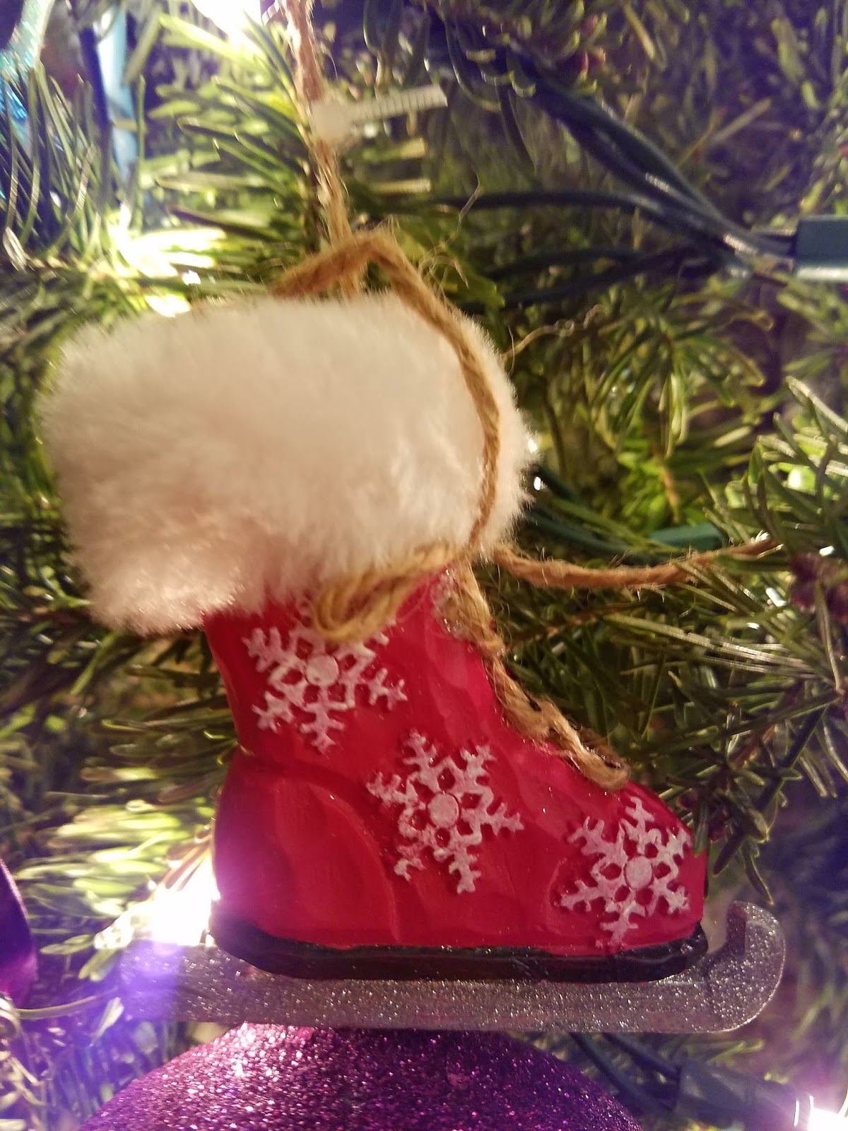 Through the Sole: A shoe blog: The Shoe Ornaments on My Christmas Tree