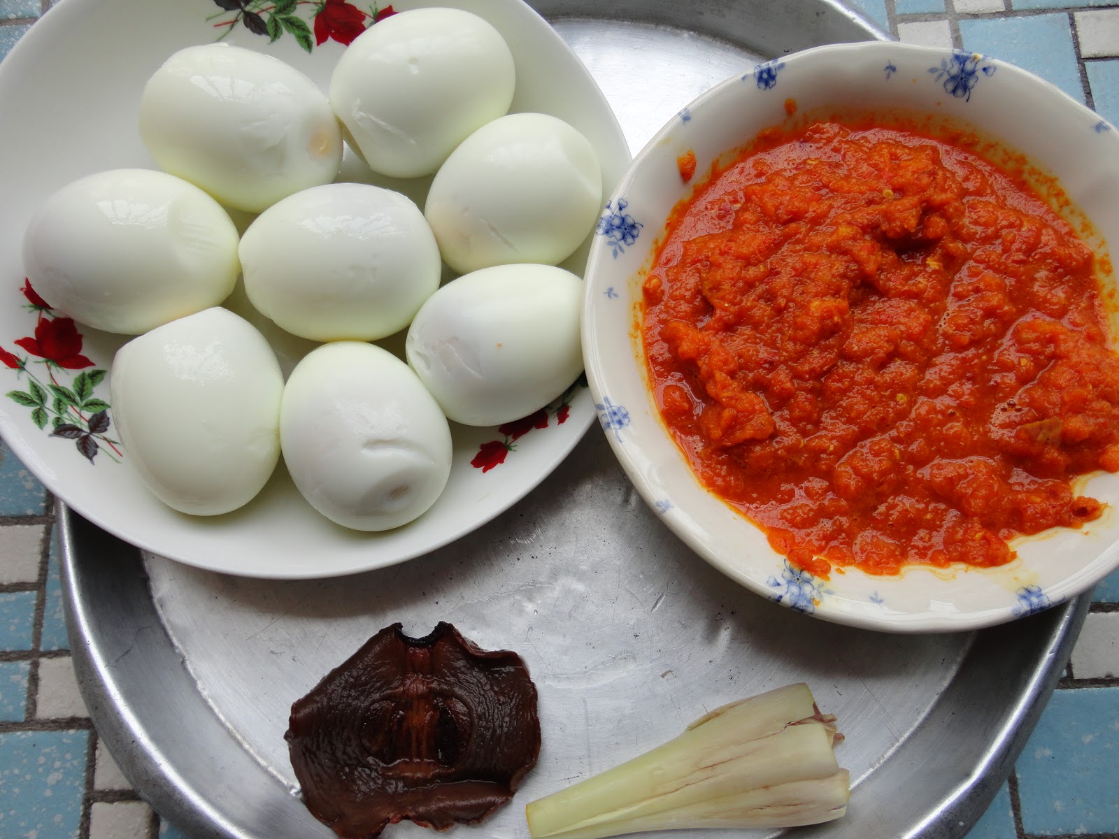 Cook 4 You & Me......: Telur Rebus Lemak Kuning