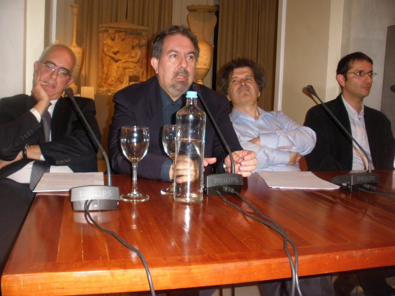 Ιδιωτική Οδός: Η ΠΑΡΟΥΣΙΑΣΗ ΤΟΥ ΒΙΒΛΙΟΥ ΤΟΥ Γ. ΣΙΣΙΛΙΑΝΟΥ "ΓΙΑ ΤΗ ...