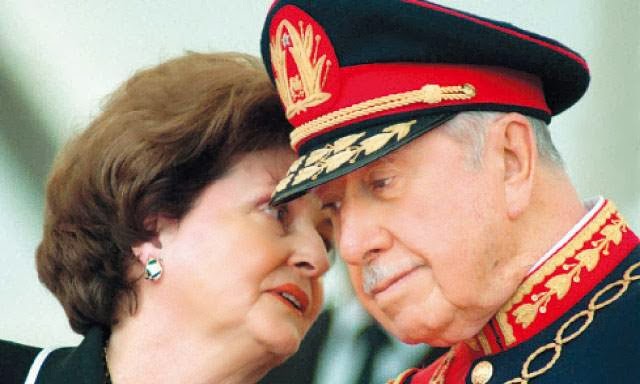 Los de abajo a la izquierda: La cruel viuda de Pinochet