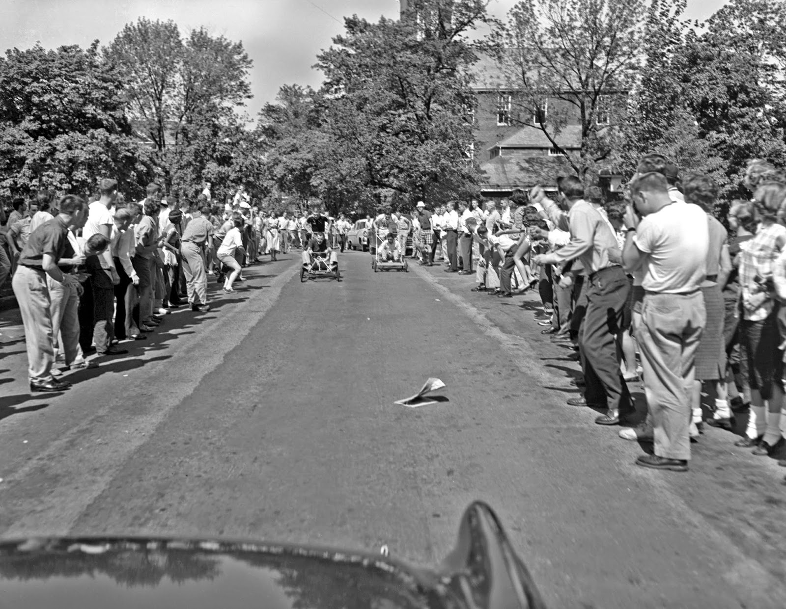 History in Photos: Push-Cart Derby