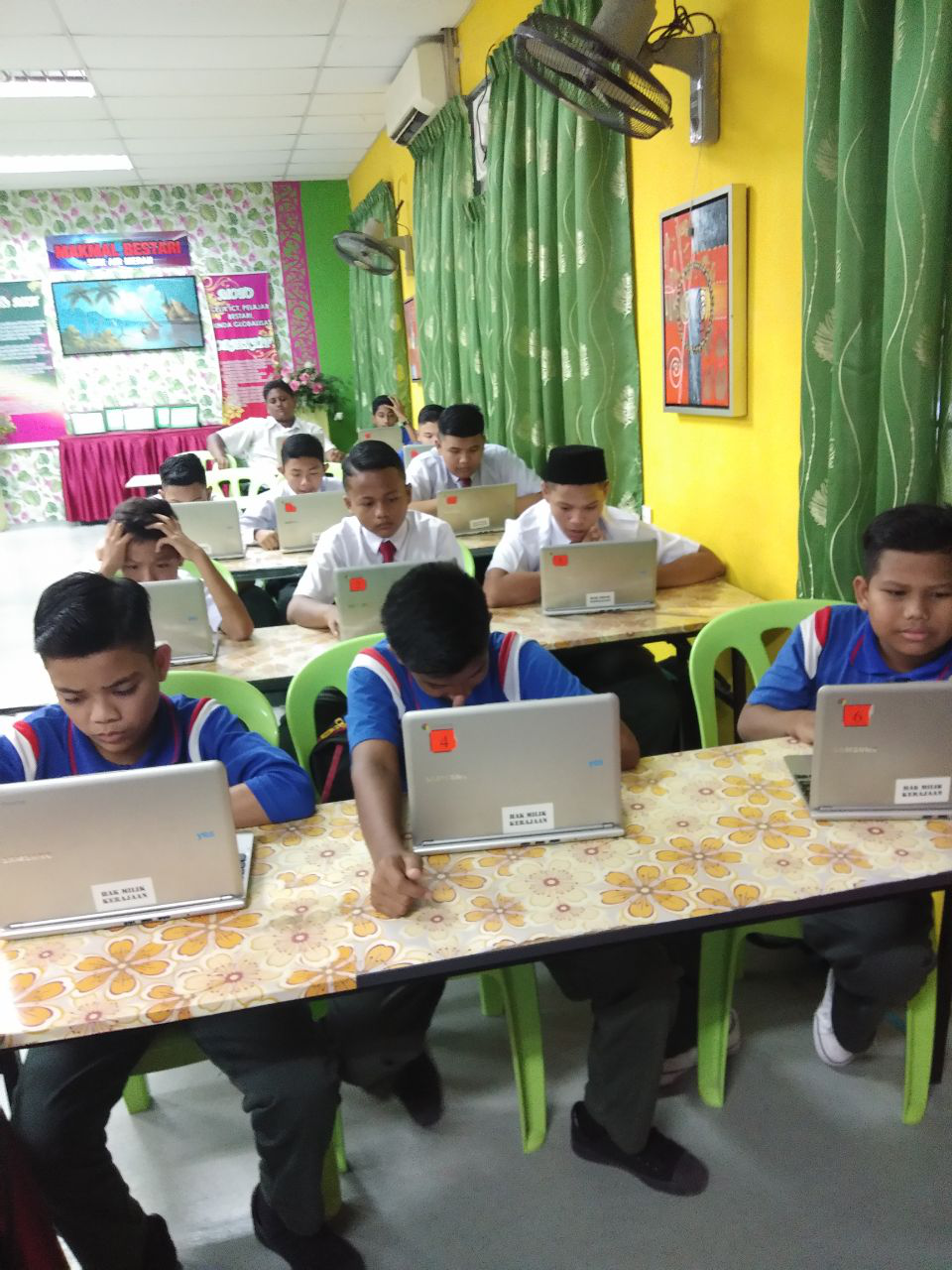 MAKMAL ICT SMK AIR MERAH ~ Pusat Sumber Darul Hikmah