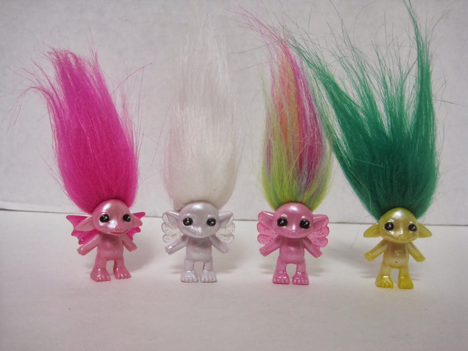 Never Grow Up: A Mom's Guide to Dolls and More: Zelfs Green House ...