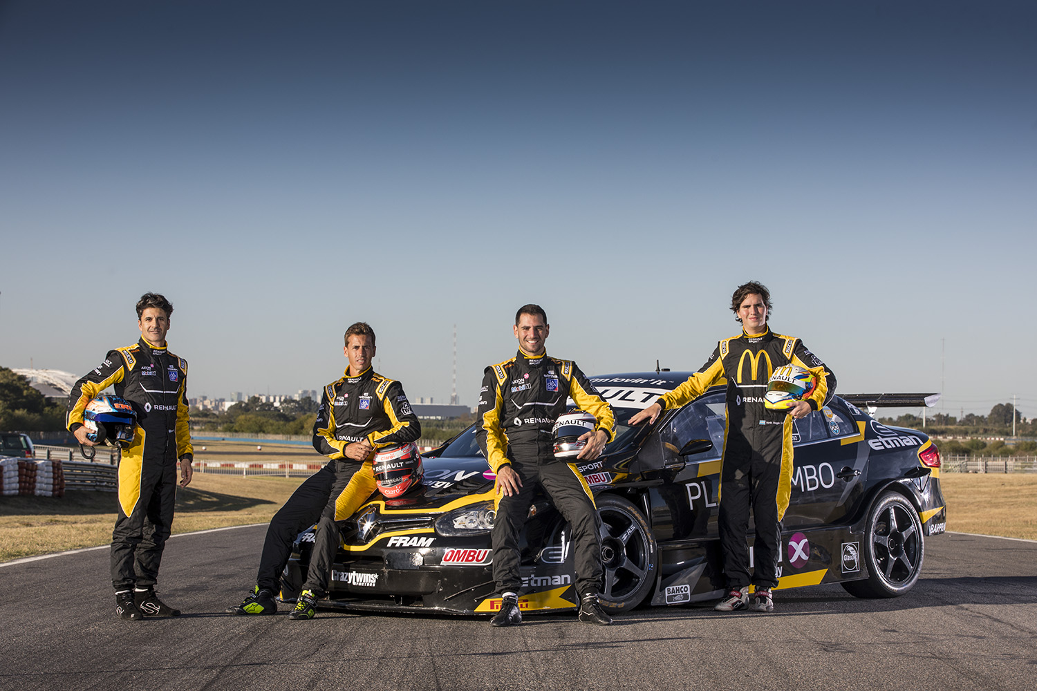 Renault Sport presenta a sus pilotos invitados para los 200 Kilómetros ...