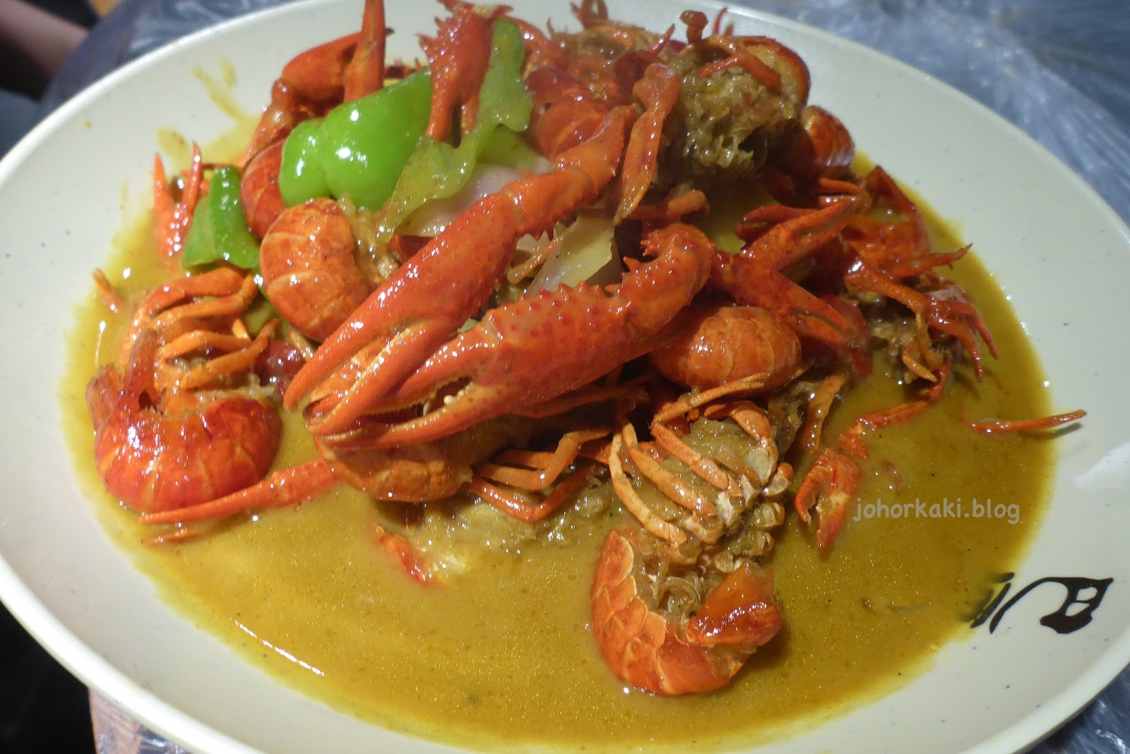 Bali Lobster Delicious in Crayfish Crazy Wuhan. Food 巴厘龙虾(万松园) |Tony ...