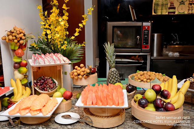 CHASING FOOD DREAMS: Melting Pot Café Buka Puasa Buffet @ Concorde ...