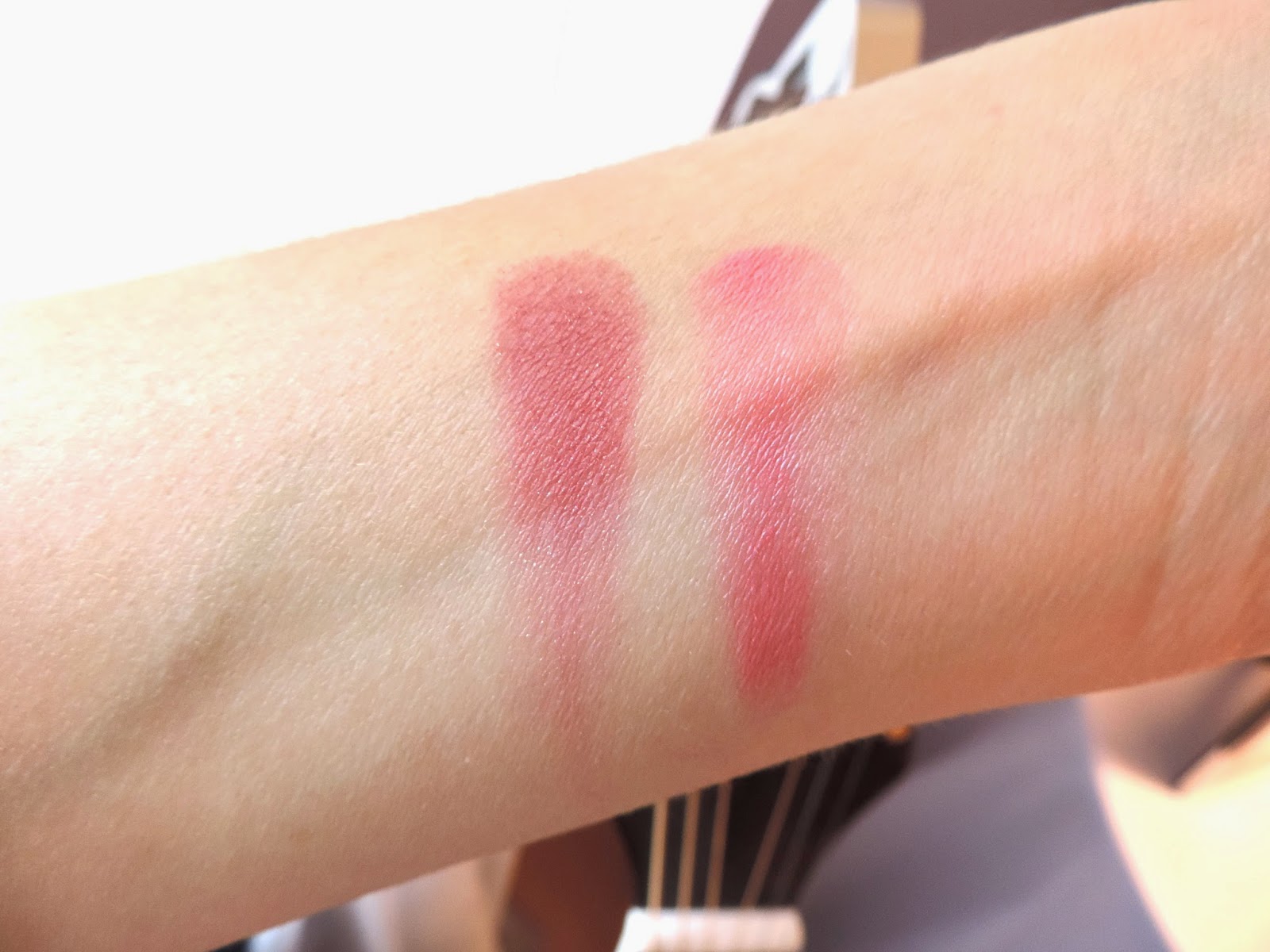 Simple Charm Beauty: Tarte Blushing Bride Cheek Stain