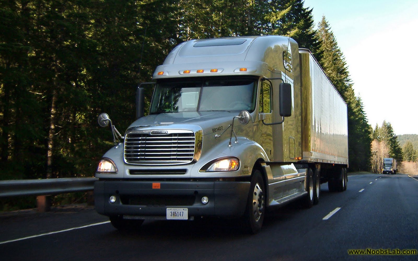 Beautiful Trucks Wallpapers HD - NoobsLab | Eye on Digital World