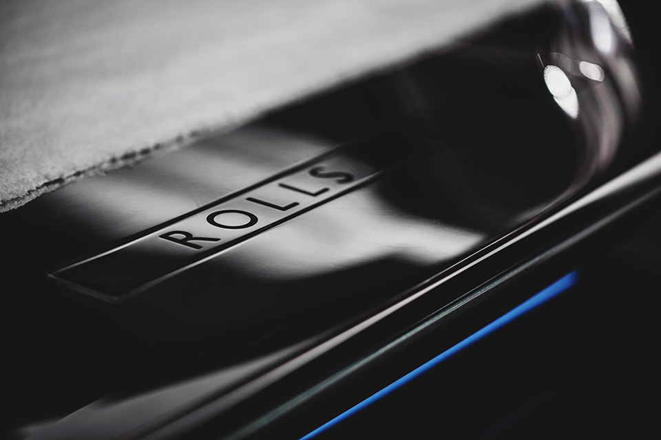 Here’s a Closer Look at the Insane Rolls-Royce 103EX Concept...*