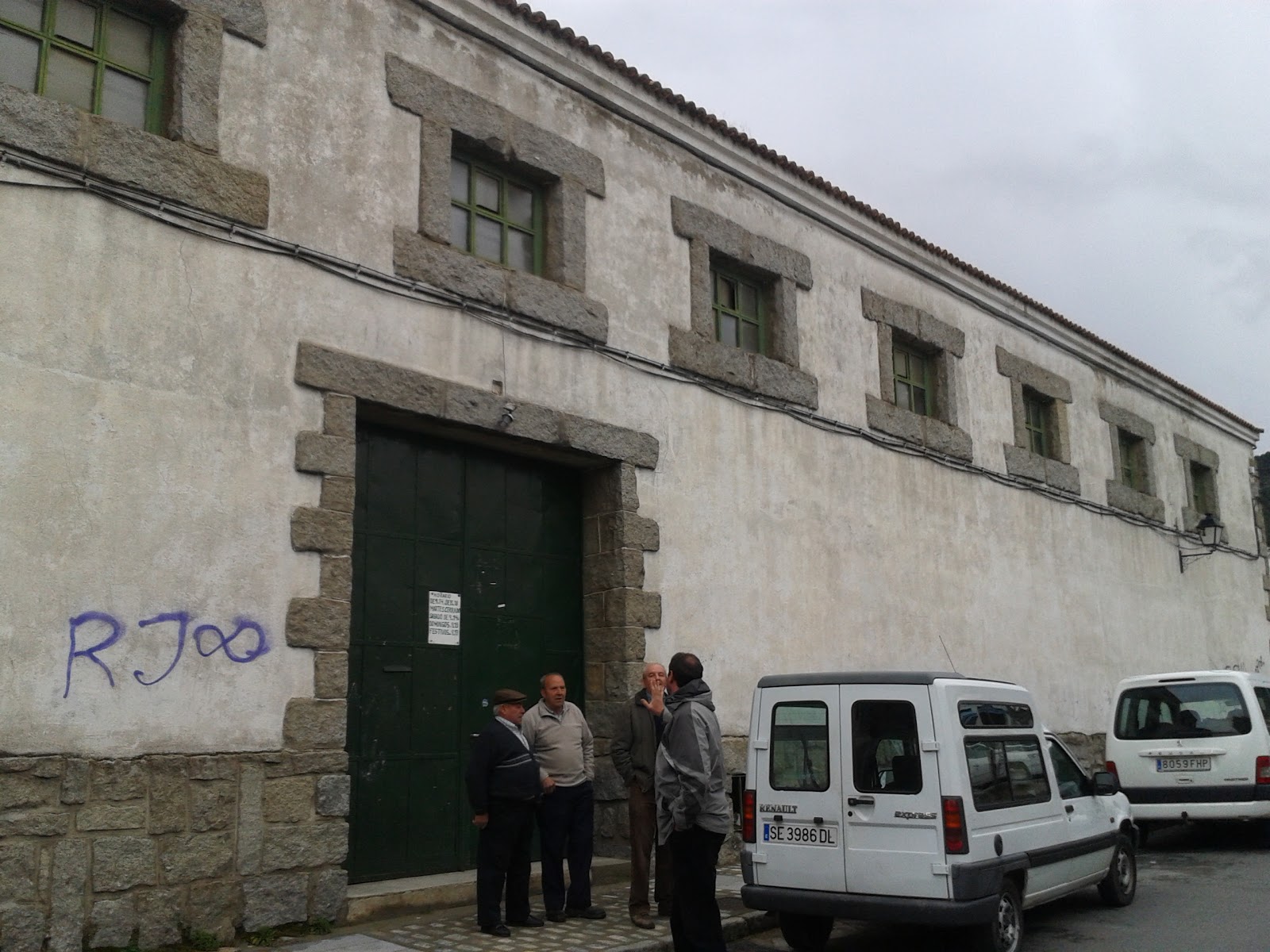 Vinos Ambiz: New Bodega