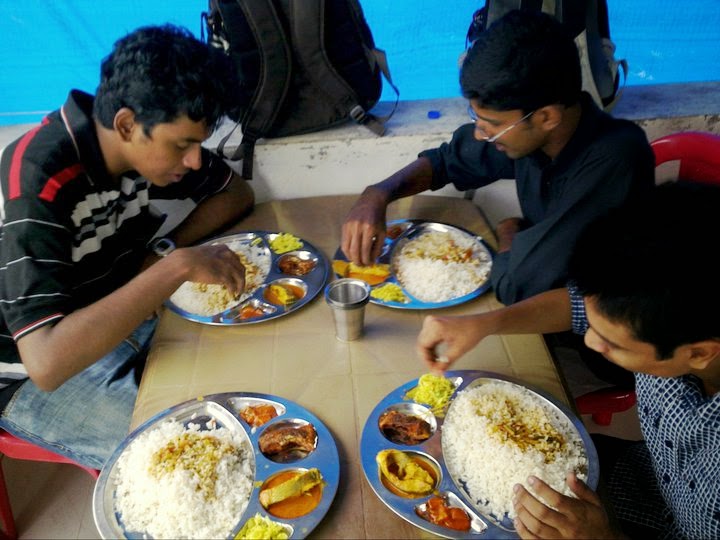 Kumaar Holidays : FISHING FOR FUN - NARAKKAL AQUA FISH FARM