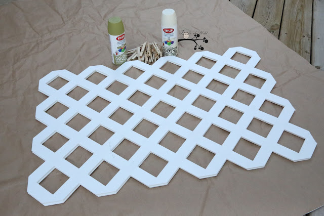 The Farmhouse Porch: "Christmas in July" Lattice Card Holder Craft
