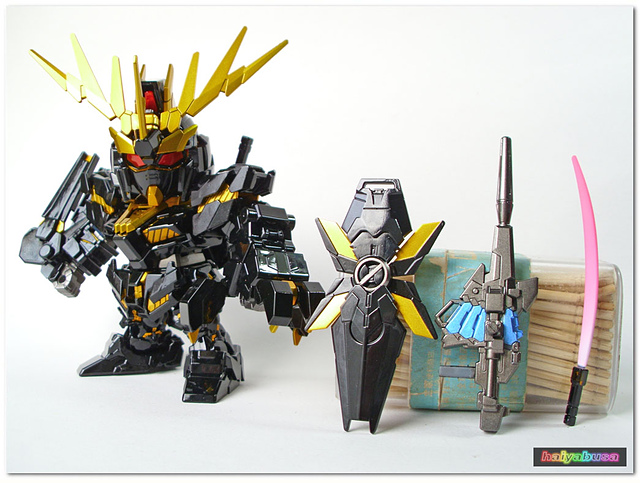 SD Gundam Banshee chrome painted build