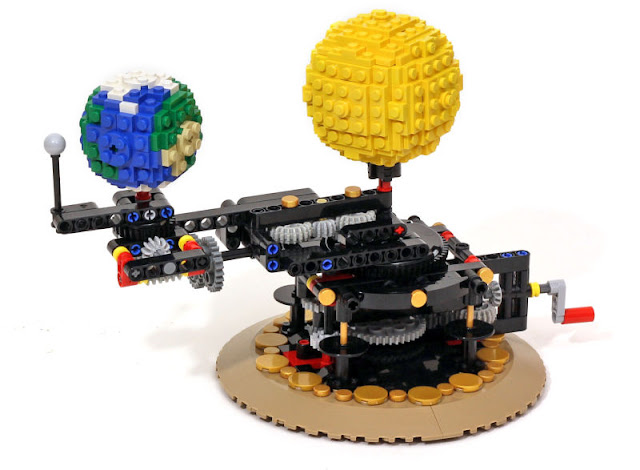 Modelo astronómico do Sol, Terra e Lua feito em LEGO | Aberto até de ...