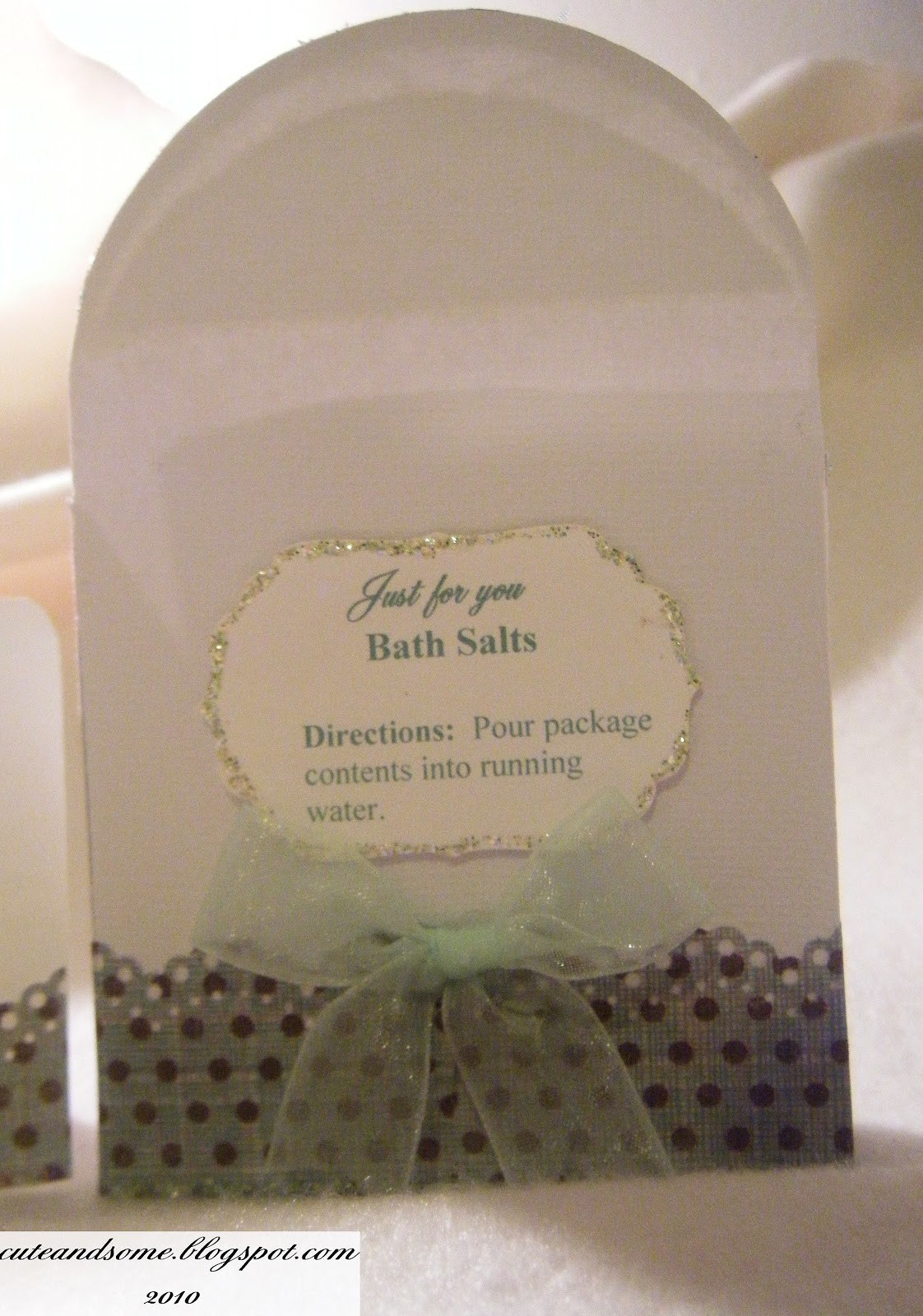 Cute and Some: "PUT IT ON DISPLAY" BATH SALTS
