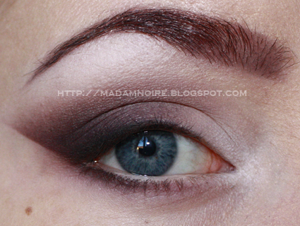 Madam Noire Makeup Studio: Tutorial: Smokey cateye
