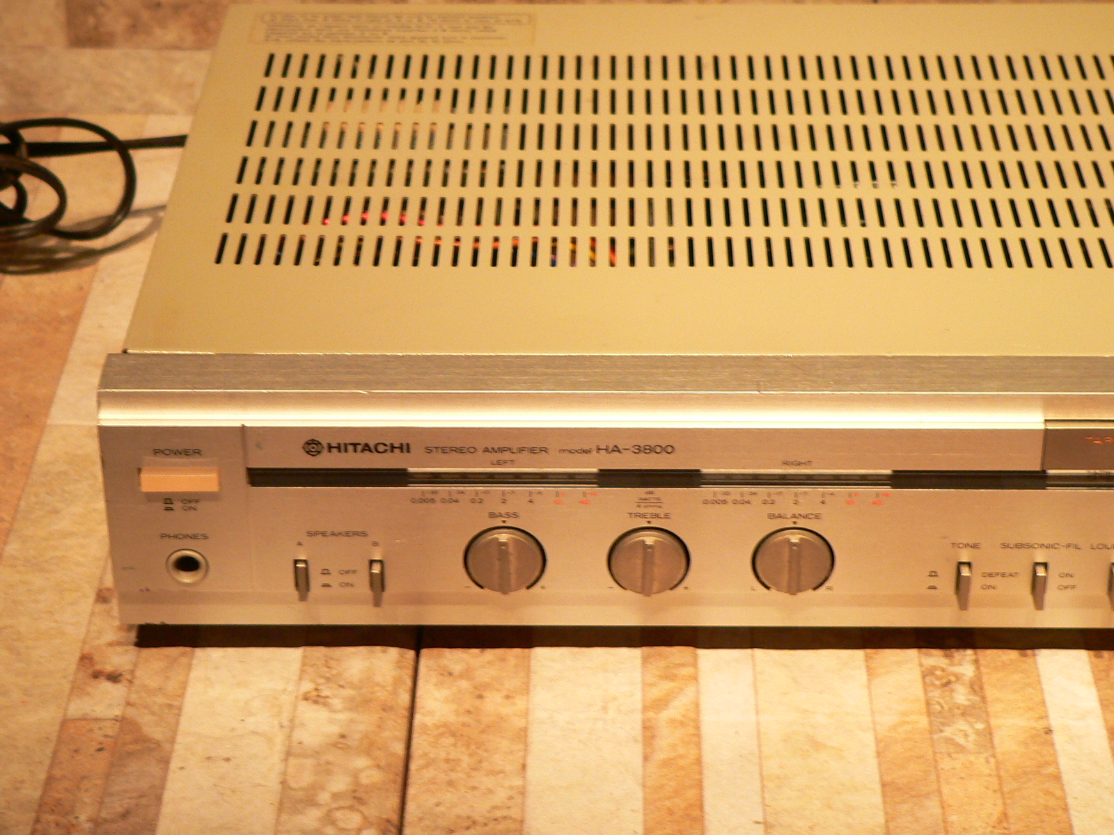 su-distribuidor audio hi-fi and hi-end: AMPLIFICADOR HITACHI HA-3800 ...