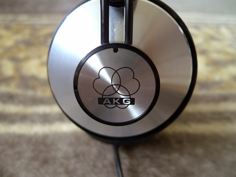 Sopp: AKG K140/4 "cardan"