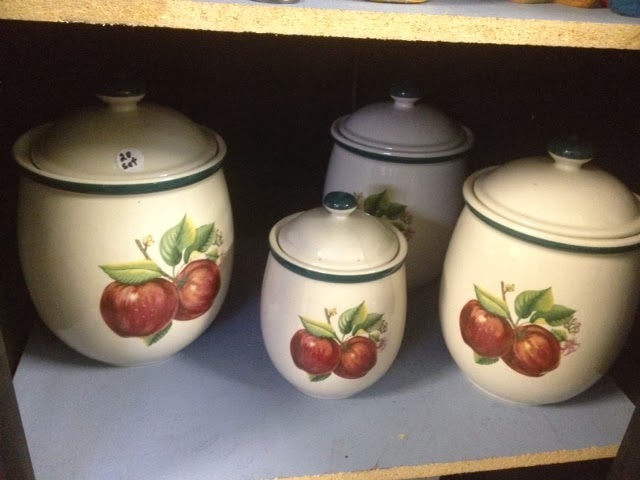 The Rooster Barn.com: Apple Canisters- Full Set