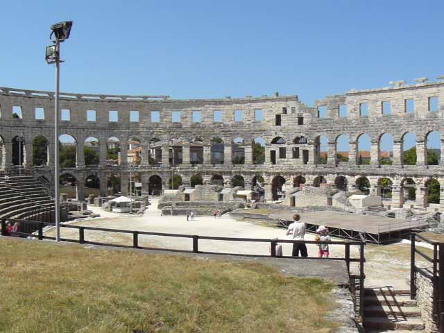 Impresii despre calatorii: Istria si inima ei, Pula II