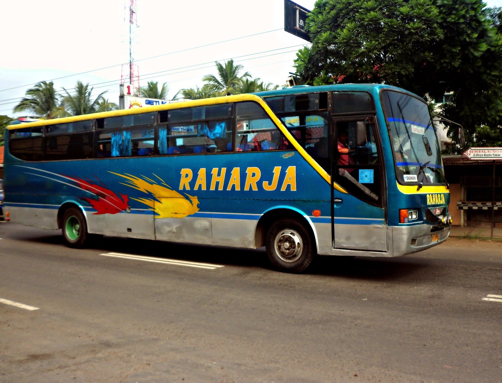 Bus Ekonomi ~ Dunia Bus
