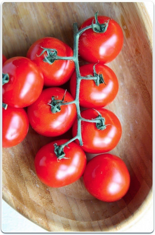 Spaghetti With Tomato And Pine Nuts Recipe ~ Food Network Recipes