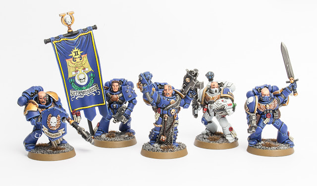Showcase: Ultramarines Command Squad - Tale of Painters