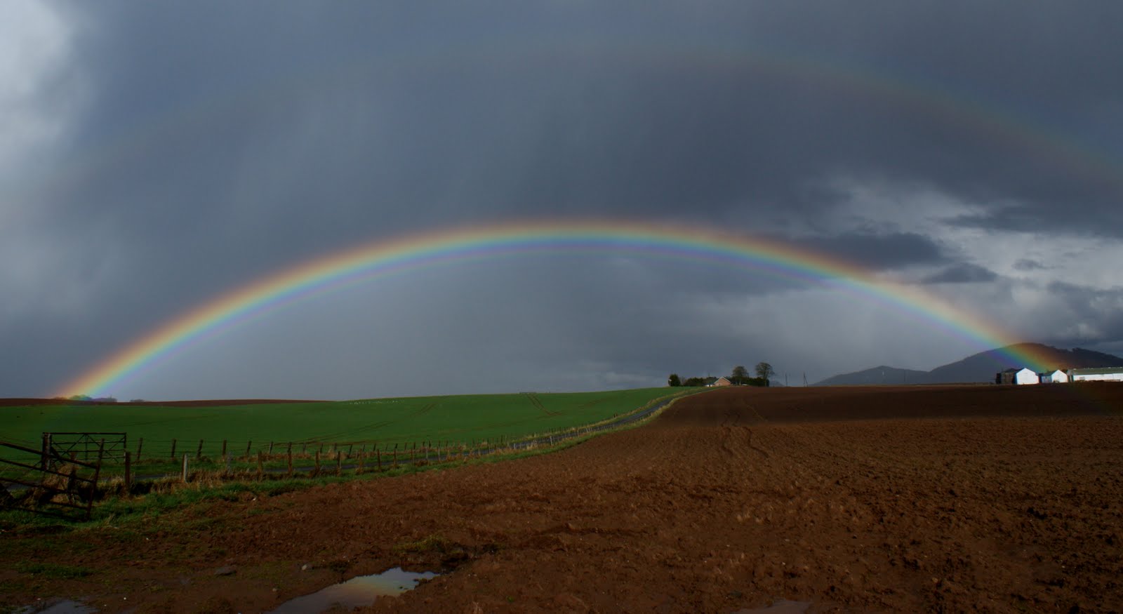 Tour Scotland: Tour Scotland Photograph Scottish Rainbow