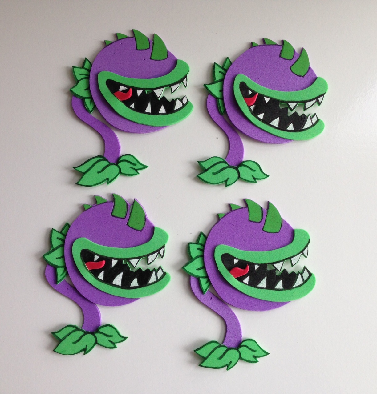 EVA Sob Medida - Artesanato e Moldes: Plants vs. Zombies em EVA