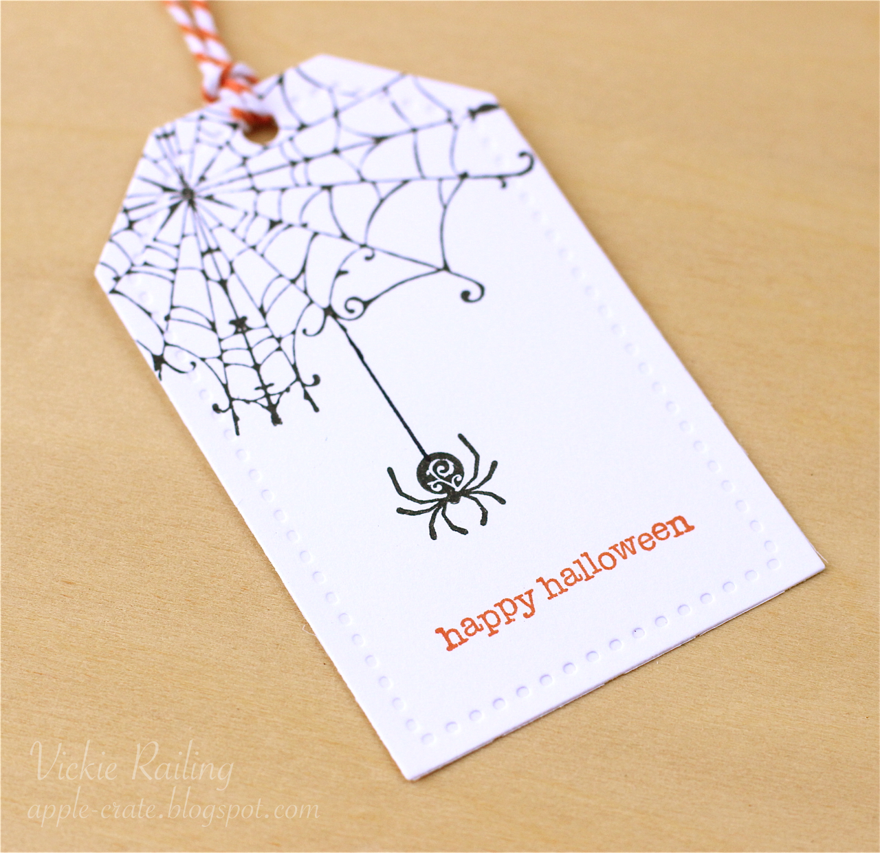 The Apple Crate: Halloween Spider Tags
