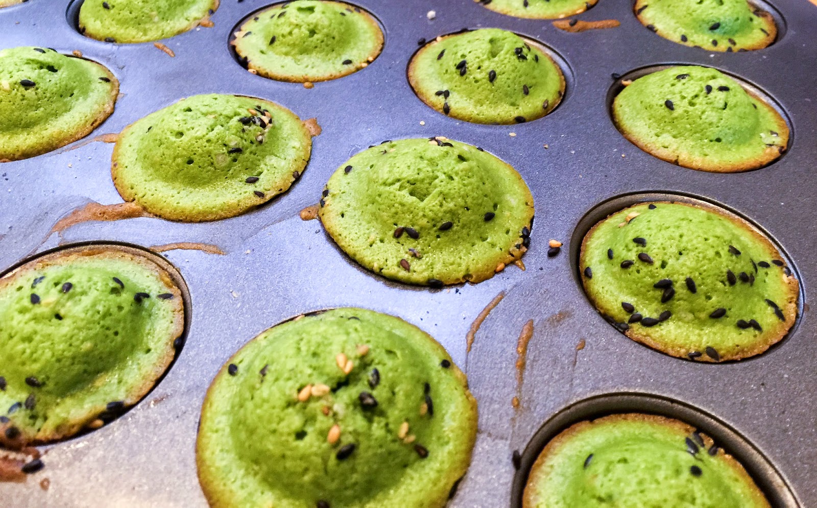 FEAST EVERYDAY : Green Tea Financiers (David Lebovitz)