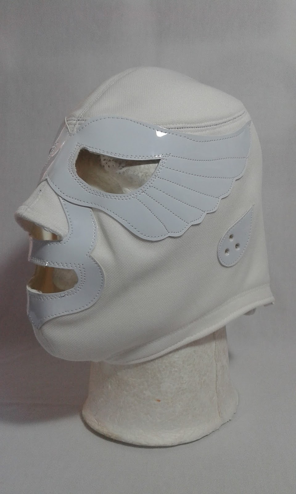 Máscara ANGEL BLANCO Fabricada por El Dorado & Extreme Lucha Colombia ...