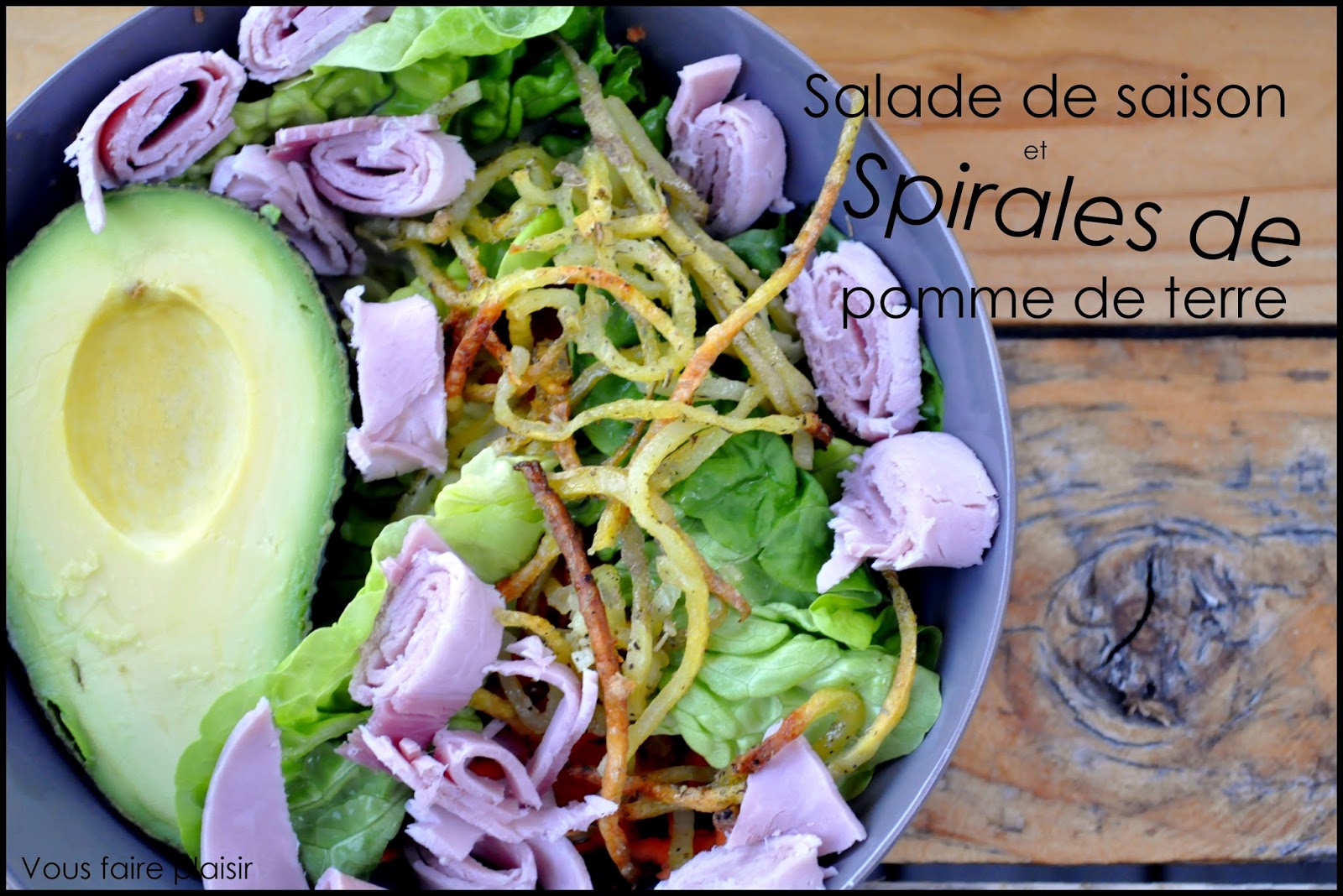 Salade de saison et spirales pomme de terre