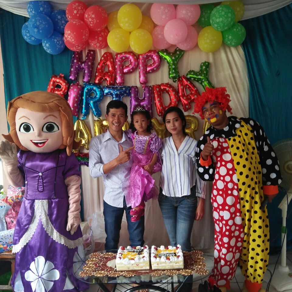 SEWA BADUT ULANG TAHUN DELTAMAS 350RB MC SULAP | Badut Cikarang pak ...