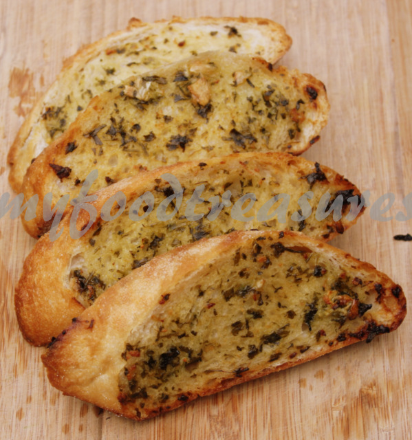 My Food Treasures: Easy Toasted Garlic Bread