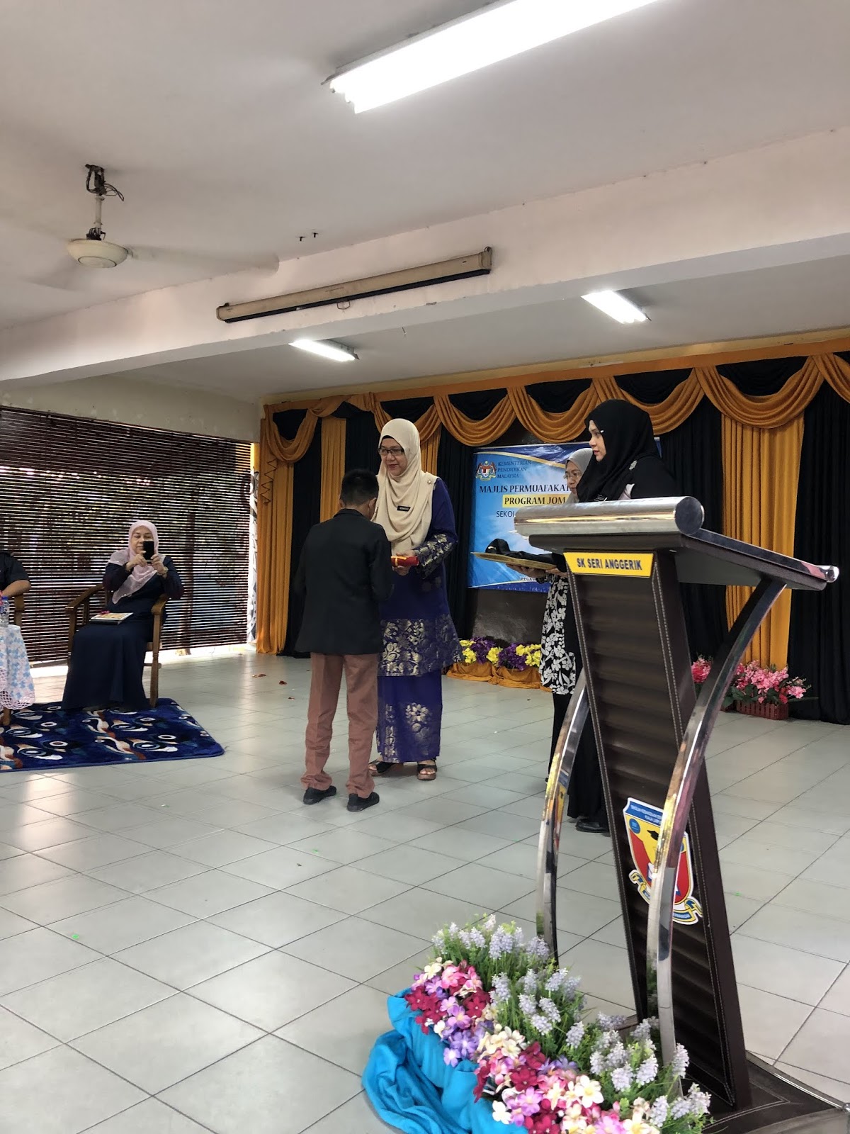 PUSAT SUMBER SK SERI ANGGERIK