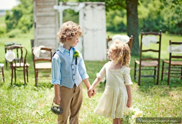 Kids couple cute holding hand romantic